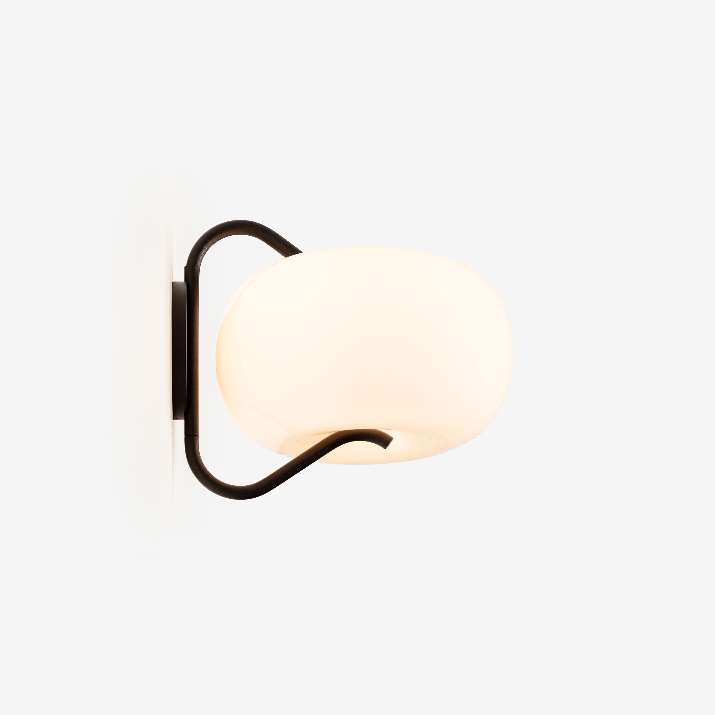 Balloon Sconce – Leibal