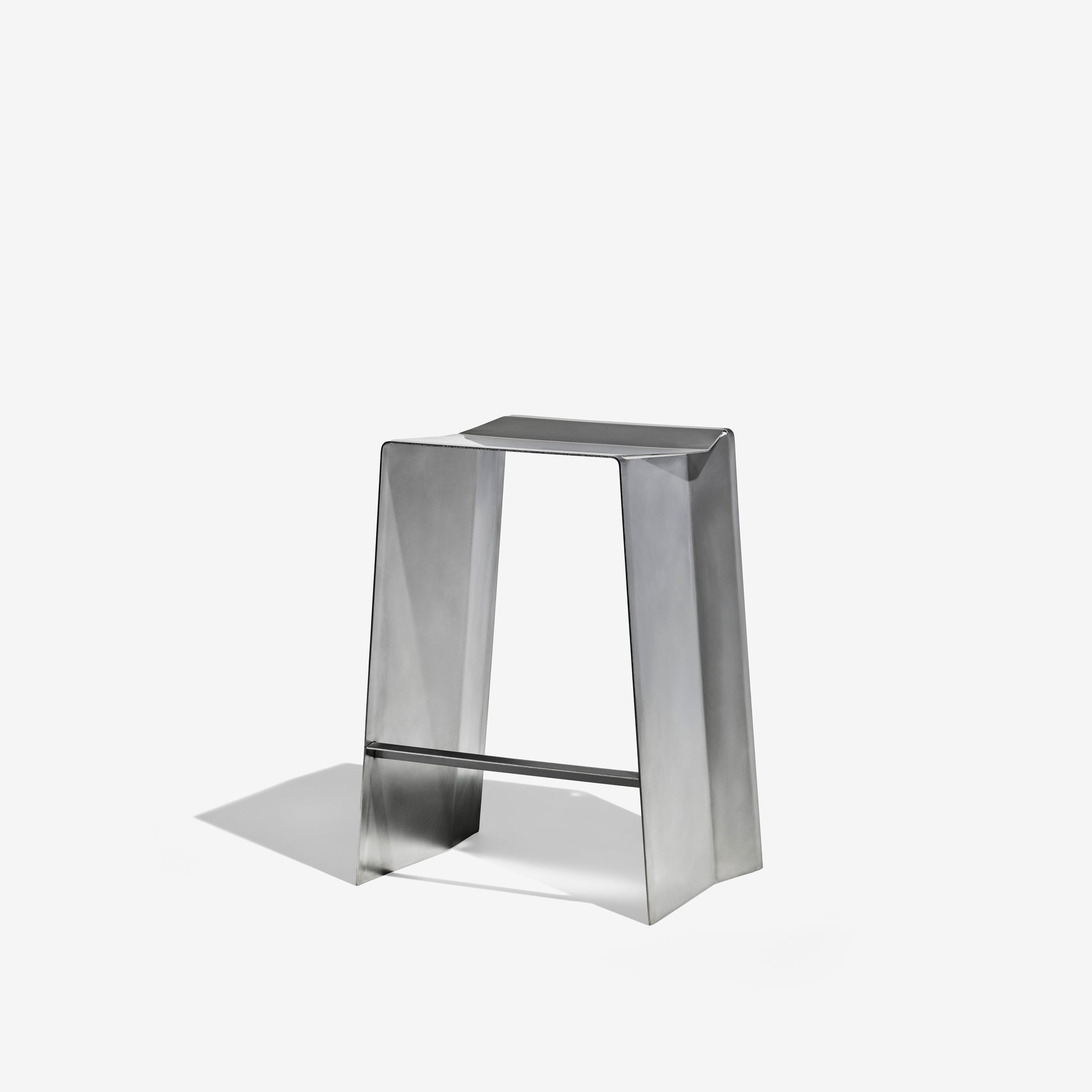 Camber Bar Stool – Leibal